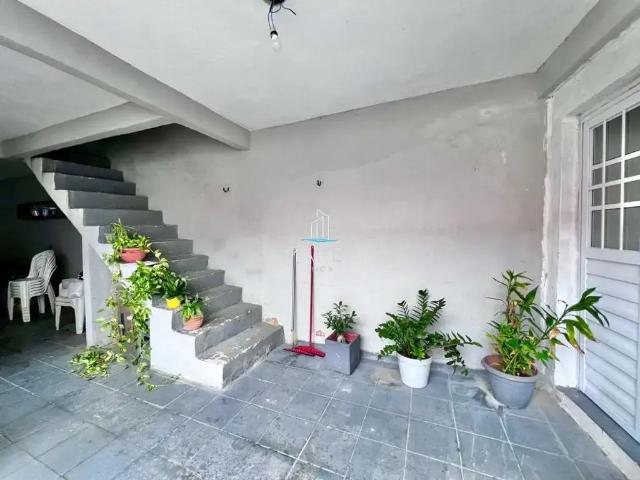 Casa / Sobrado para Venda em Fortaleza/CE Montese 5 Quartos