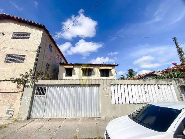 Casa / Sobrado para Venda em Fortaleza/CE Montese 6 Quartos