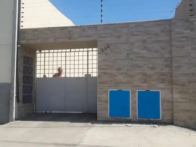 Casa / Sobrado para Venda em Fortaleza/CE Mondubim 1 Quartos