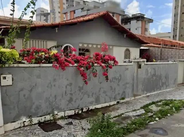 Casa / Sobrado para Venda em Fortaleza/CE Papicu 4 Quartos