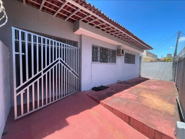 Casa / Sobrado para Venda em Fortaleza/CE Parangaba 4 Quartos