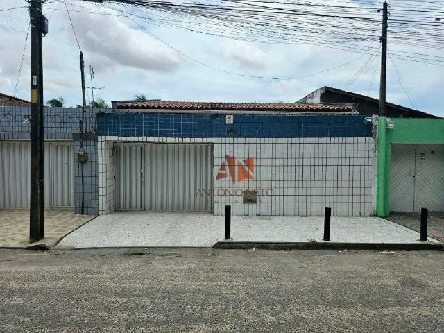 Casa / Sobrado para Venda em Fortaleza/CE Parque Dois Irmãos 4 Quartos