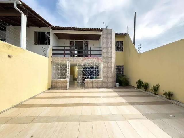 Casa / Sobrado para Venda em Fortaleza/CE Parque Manibura 4 Quartos