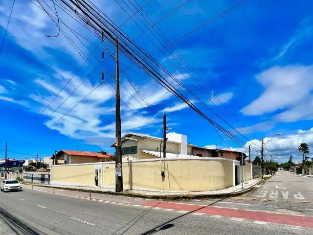 Casa / Sobrado para Venda em Fortaleza/CE Parque Manibura 4 Quartos
