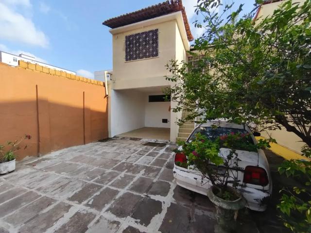 Casa / Sobrado para Venda em Fortaleza/CE Parquelândia 4 Quartos