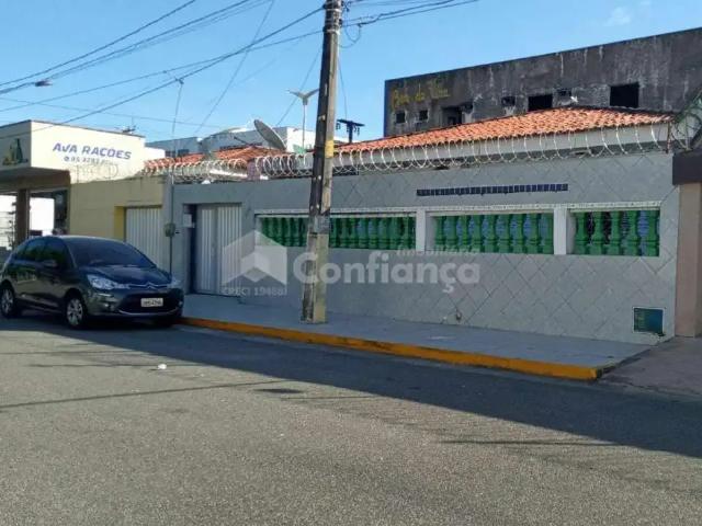 Casa / Sobrado para Venda em Fortaleza/CE Parquelândia 4 Quartos