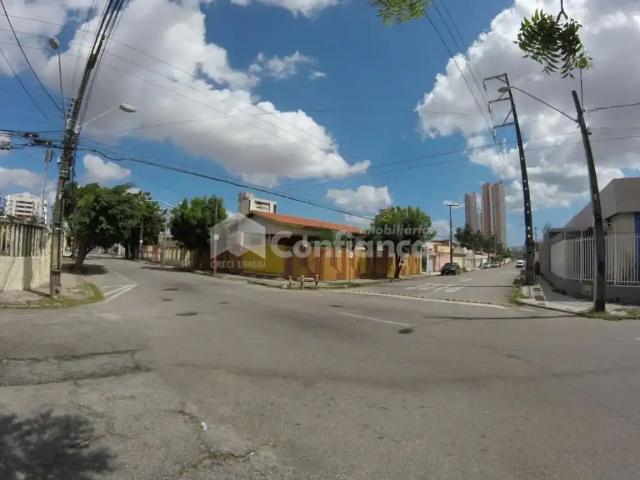 Casa / Sobrado para Venda em Fortaleza/CE Parquelândia 5 Quartos