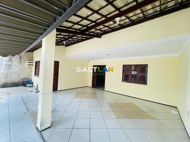 Casa / Sobrado para Venda em Fortaleza/CE Passaré 3 Quartos
