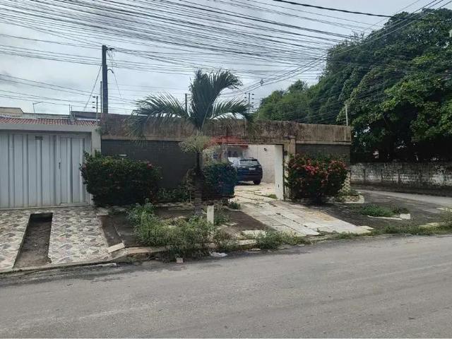 Casa / Sobrado para Venda em Fortaleza/CE Passaré 3 Quartos
