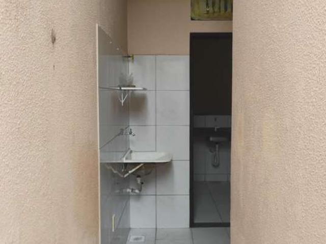 Casa / Sobrado para Venda em Fortaleza/CE Prefeito José Walter 2 Quartos