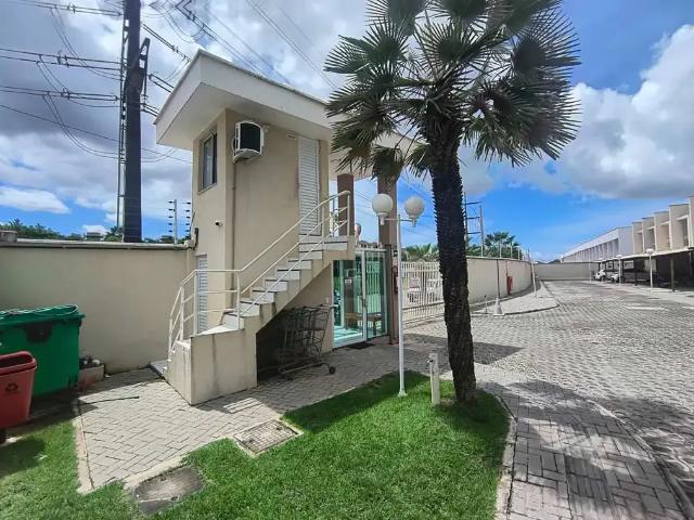 Casa / Sobrado para Venda em Fortaleza/CE Prefeito José Walter 3 Quartos