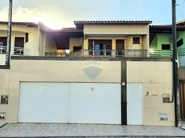 Casa / Sobrado para Venda em Fortaleza/CE Presidente Kennedy 4 Quartos