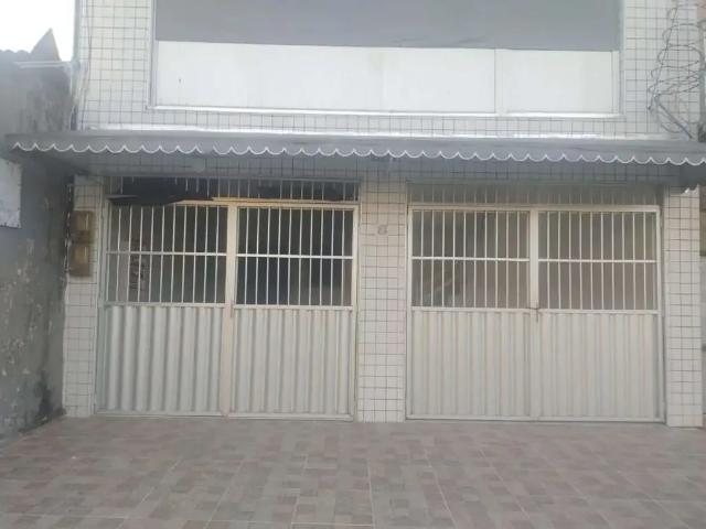 Casa / Sobrado para Venda em Fortaleza/CE Quintino Cunha 4 Quartos