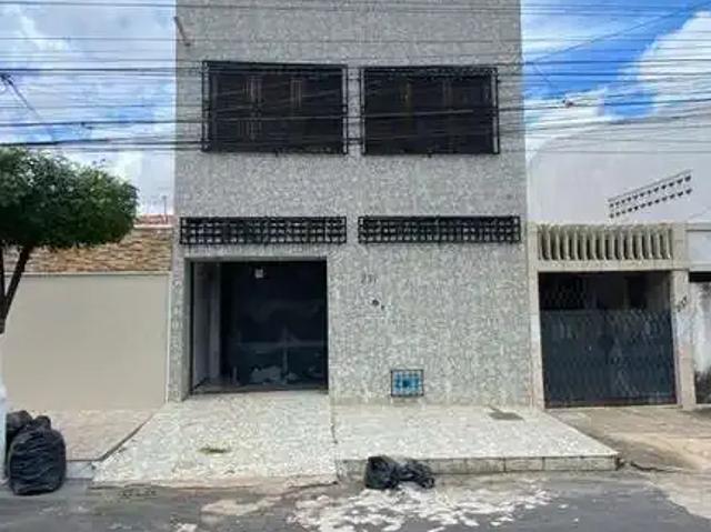 Casa / Sobrado para Venda em Fortaleza/CE Quintino Cunha 4 Quartos