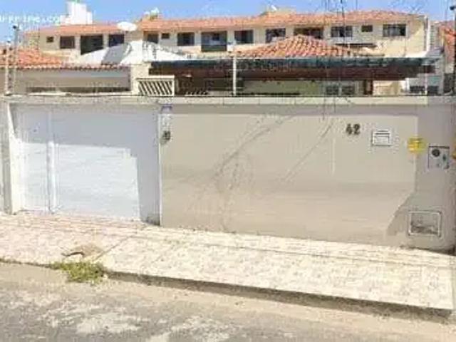 Casa / Sobrado para Venda em Fortaleza/CE São Gerardo 4 Quartos