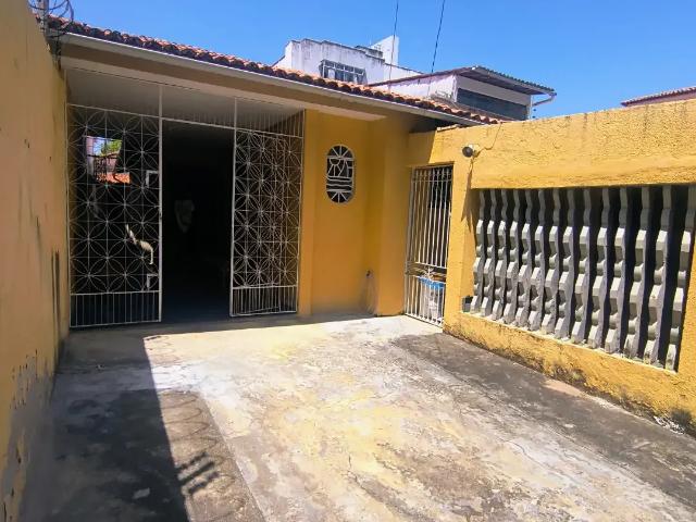 Casa / Sobrado para Venda em Fortaleza/CE São Gerardo 4 Quartos