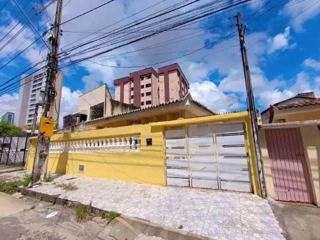 Casa / Sobrado para Venda em Fortaleza/CE São Gerardo 4 Quartos