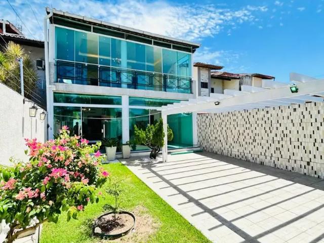 Casa / Sobrado para Venda em Fortaleza/CE Sapiranga 3 Quartos