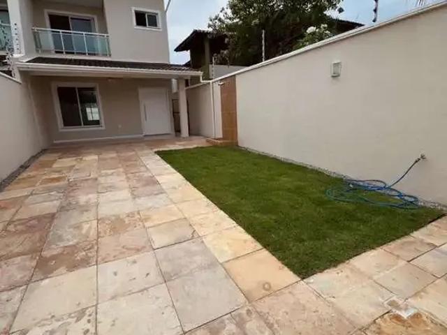 Casa / Sobrado para Venda em Fortaleza/CE Sapiranga 4 Quartos