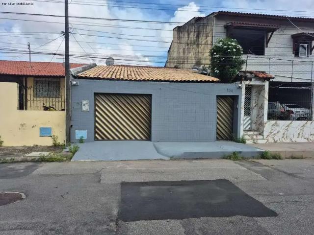 Casa / Sobrado para Venda em Fortaleza/CE Serrinha 3 Quartos