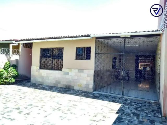Casa / Sobrado para Venda em Fortaleza/CE Serrinha 3 Quartos