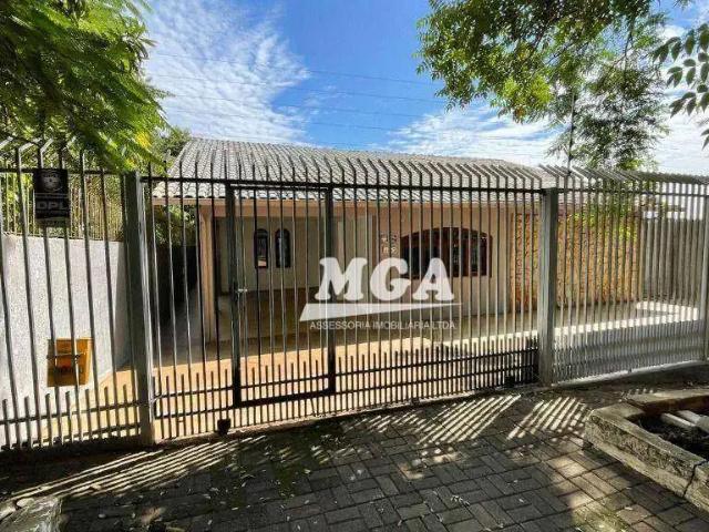 Casa / Sobrado para Venda em Foz do Iguaçu/PR Centro 4 Quartos