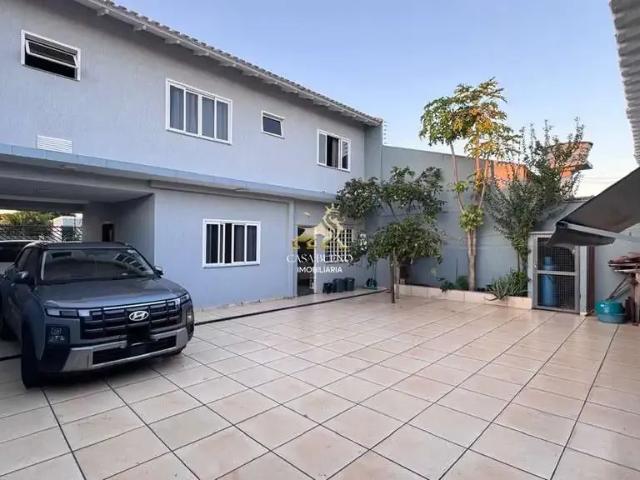 Casa / Sobrado para Venda em Foz do Iguaçu/PR Jardim Lancaster II 5 Quartos