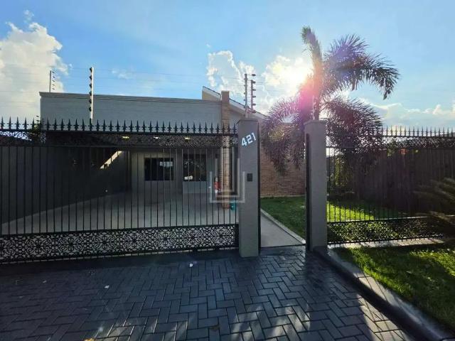 Casa / Sobrado para Venda em Foz do Iguaçu/PR Loteamento Vila Florata 4 Quartos