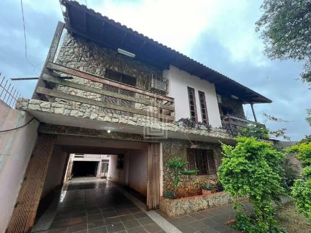 Casa / Sobrado para Venda em Foz do Iguaçu/PR Morumbi 5 Quartos