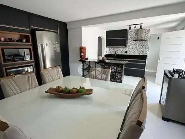 Casa / Sobrado para Venda em Florianópolis/SC Coloninha 5 Quartos