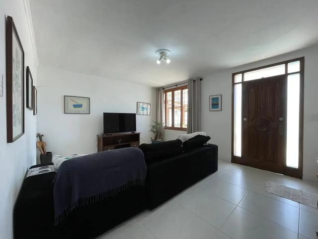 Casa / Sobrado para Venda em Florianópolis/SC Coqueiros 3 Quartos