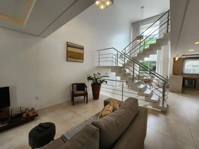 Casa / Sobrado para Venda em Florianópolis/SC Coqueiros 3 Quartos