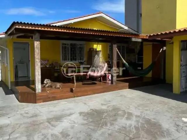 Casa / Sobrado para Venda em Florianópolis/SC Coqueiros 3 Quartos