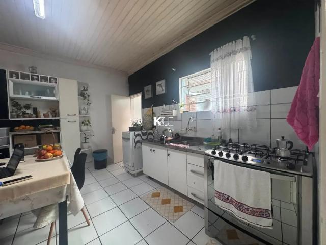 Casa / Sobrado para Venda em Florianópolis/SC Coqueiros 3 Quartos