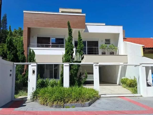 Casa / Sobrado para Venda em Florianópolis/SC Coqueiros 3 Quartos
