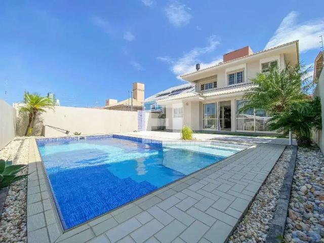 Casa / Sobrado para Venda em Florianópolis/SC Coqueiros 4 Quartos