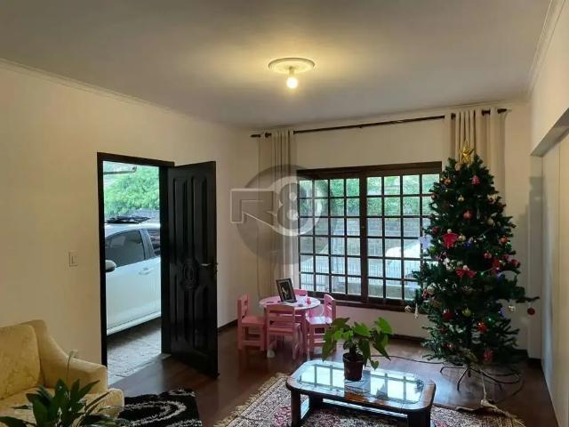 Casa / Sobrado para Venda em Florianópolis/SC Coqueiros 4 Quartos