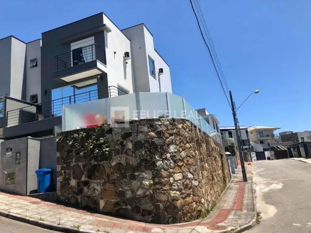 Casa / Sobrado para Venda em Florianópolis/SC Córrego Grande 3 Quartos