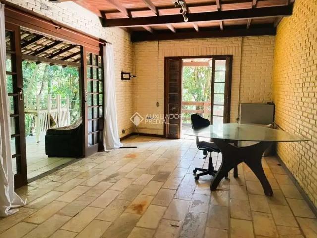 Casa / Sobrado para Venda em Florianópolis/SC Córrego Grande 3 Quartos