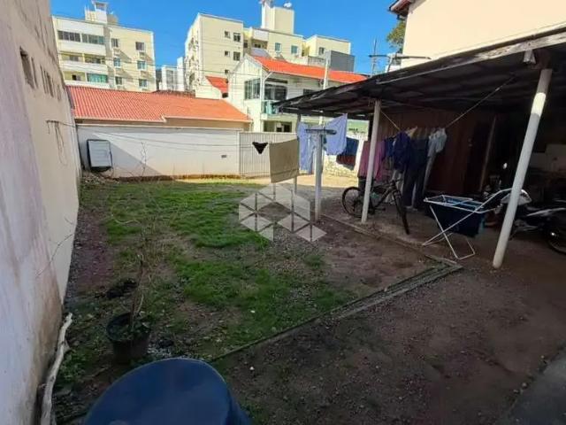 Casa / Sobrado para Venda em Florianópolis/SC Córrego Grande 1 Quartos