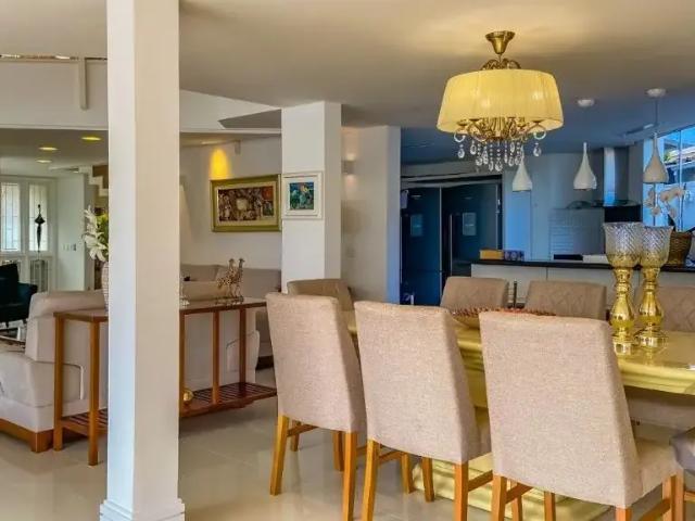 Casa / Sobrado para Venda em Florianópolis/SC Córrego Grande 4 Quartos