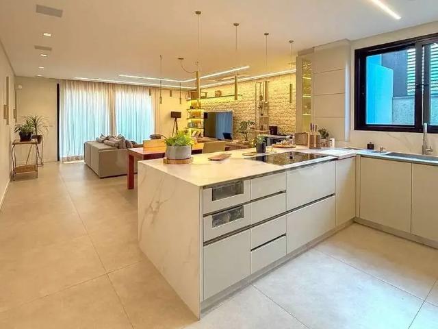 Casa / Sobrado para Venda em Florianópolis/SC Córrego Grande 4 Quartos