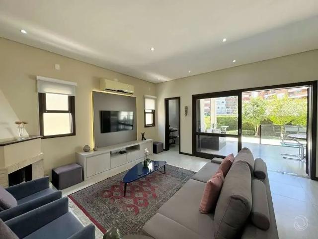 Casa / Sobrado para Venda em Florianópolis/SC Córrego Grande 4 Quartos