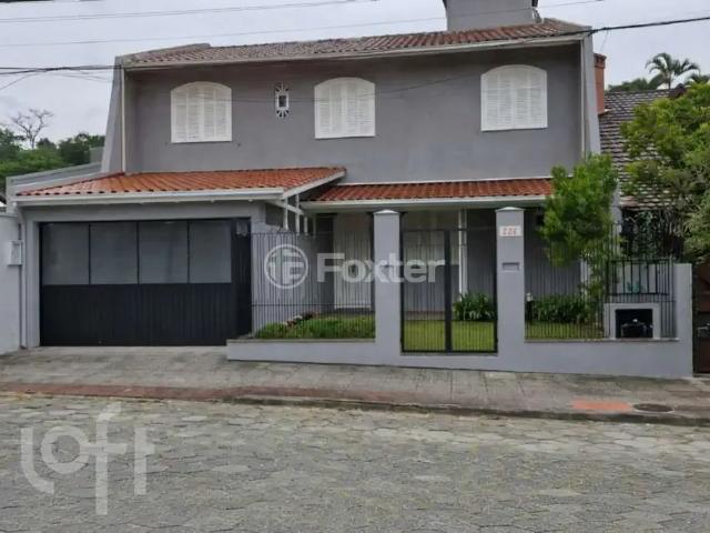 Casa / Sobrado para Venda em Florianópolis/SC Córrego Grande 5 Quartos