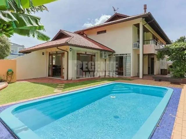 Casa / Sobrado para Venda em Florianópolis/SC Córrego Grande 5 Quartos