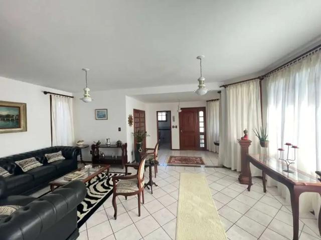 Casa / Sobrado para Venda em Florianópolis/SC Córrego Grande 5 Quartos