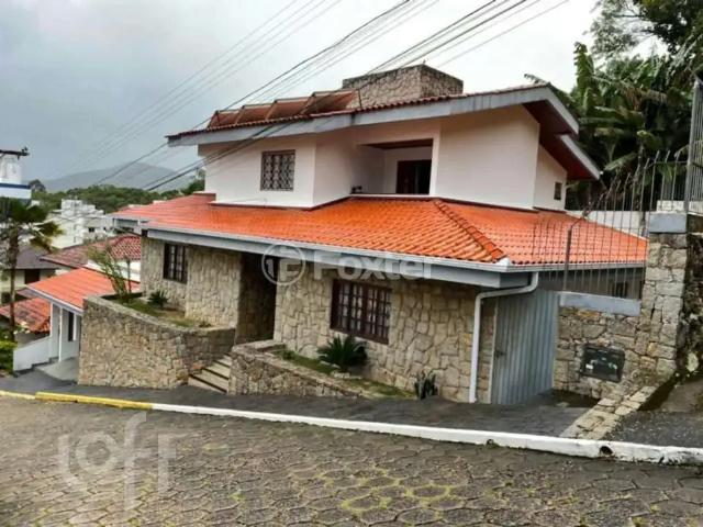 Casa / Sobrado para Venda em Florianópolis/SC Córrego Grande 5 Quartos