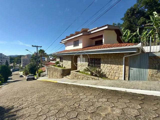Casa / Sobrado para Venda em Florianópolis/SC Córrego Grande 5 Quartos