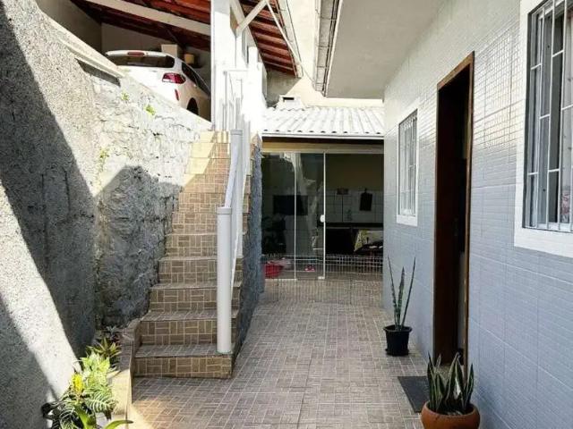 Casa / Sobrado para Venda em Florianópolis/SC Costeira do Pirajubaé 2 Quartos