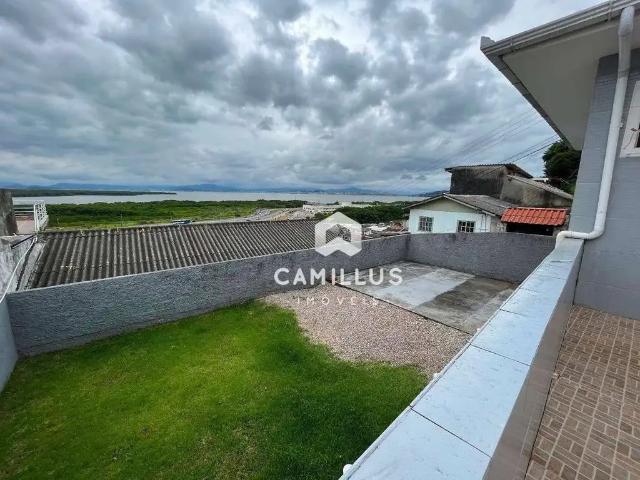 Casa / Sobrado para Venda em Florianópolis/SC Costeira do Pirajubaé 3 Quartos